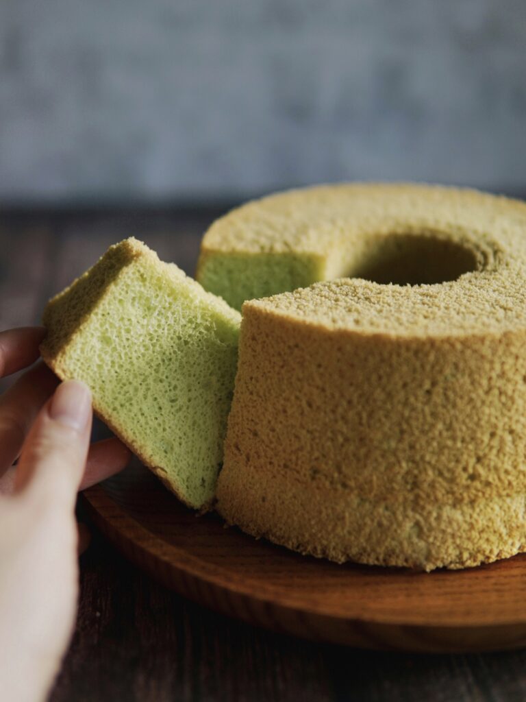 Simple And Delicious Pandan Chiffon Cake Recipe The Bakeanista Simple And Delicious Pandan Chiffon Cake Recipe The Bakeanista