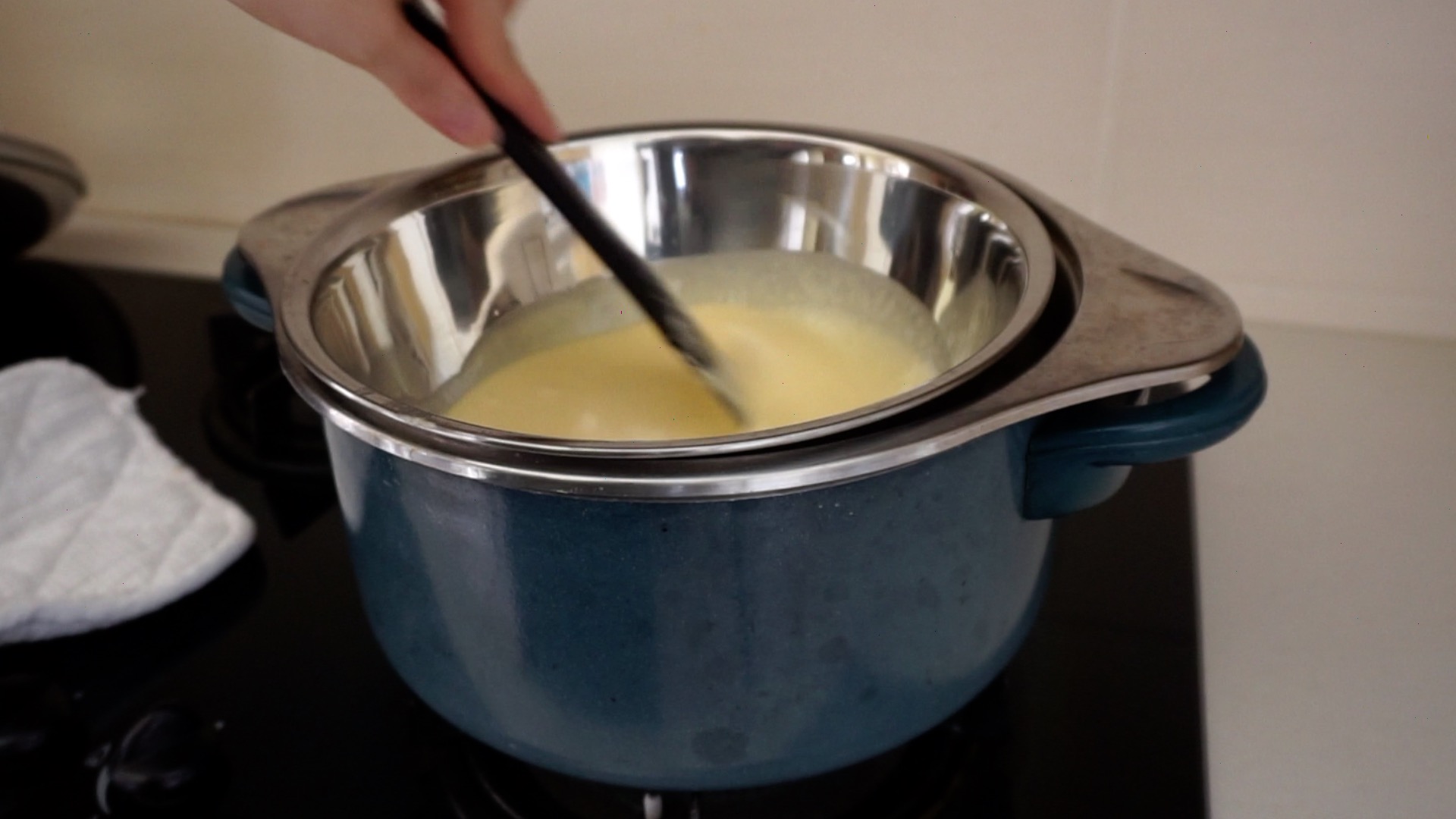 Snowskin Mooncake with Custard Filling Recipe - The Bakeanista